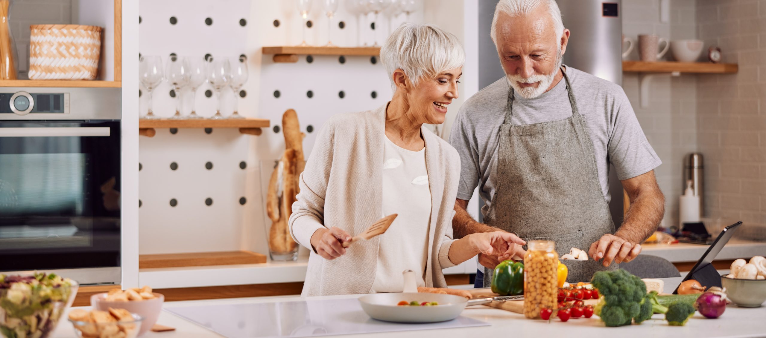 Senior Vegetarian and Vegan Nutrition Guide - Caring.com